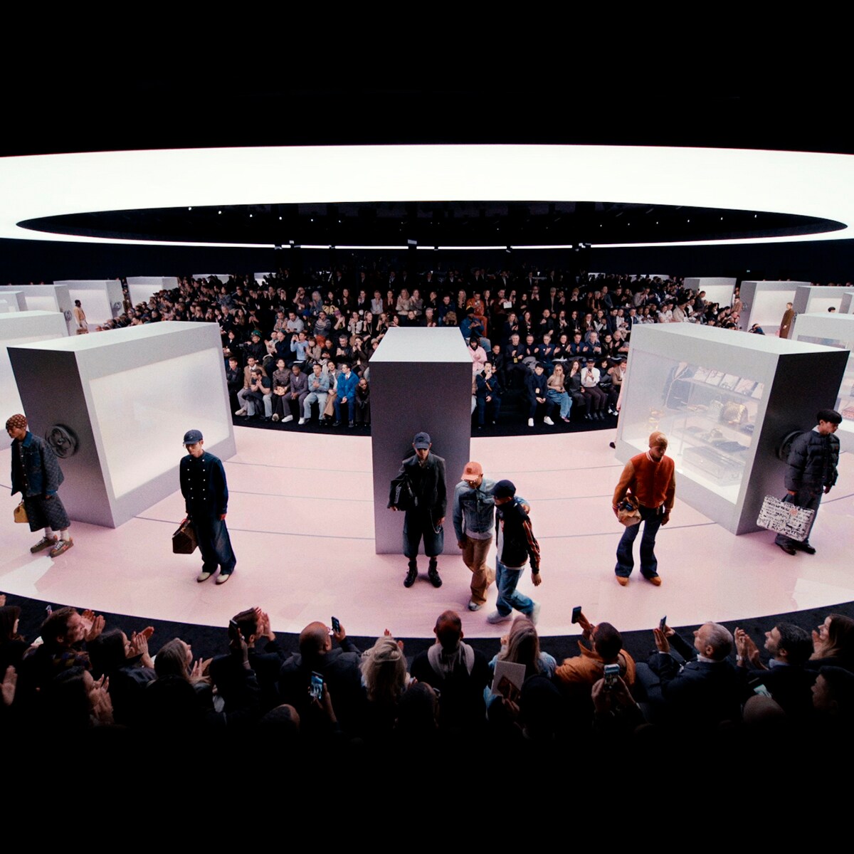 Louis Vuitton exclusive online Magazine | LOUIS VUITTON