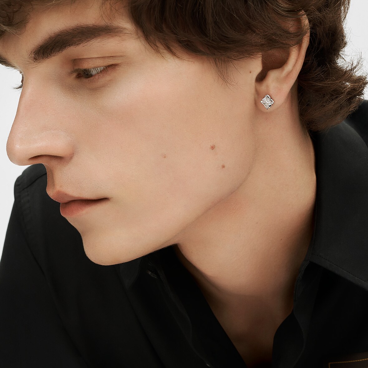 LV Diamonds Stud, LV Monogram Star cut - per unit - Collections | LOUIS ...