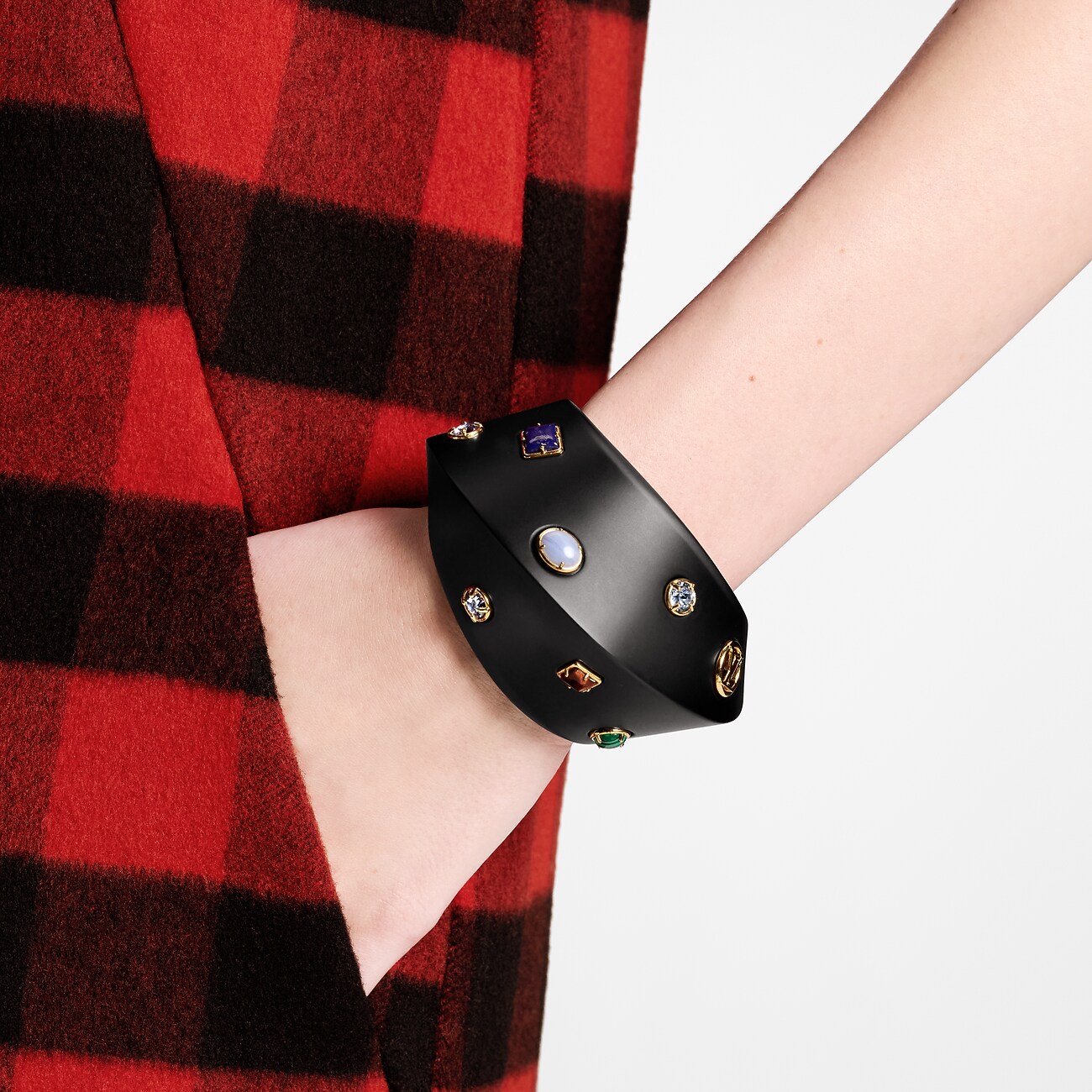LV Swirl Cuff . - Fashion Jewellery | LOUIS VUITTON
